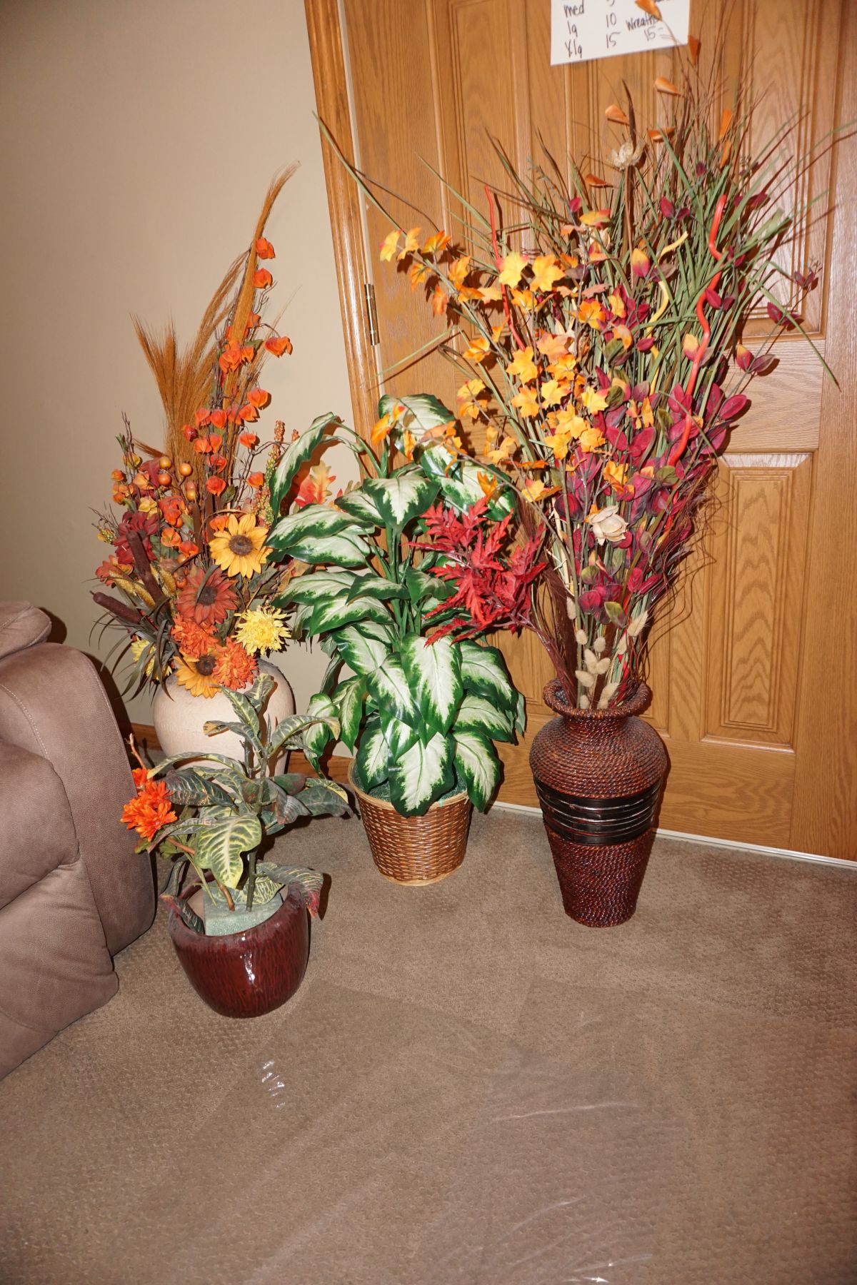 BOW HUNTING, ICE FISHING, DEER TAXIDERMY, QUALITY FURNITURE ESTATE SALE ...